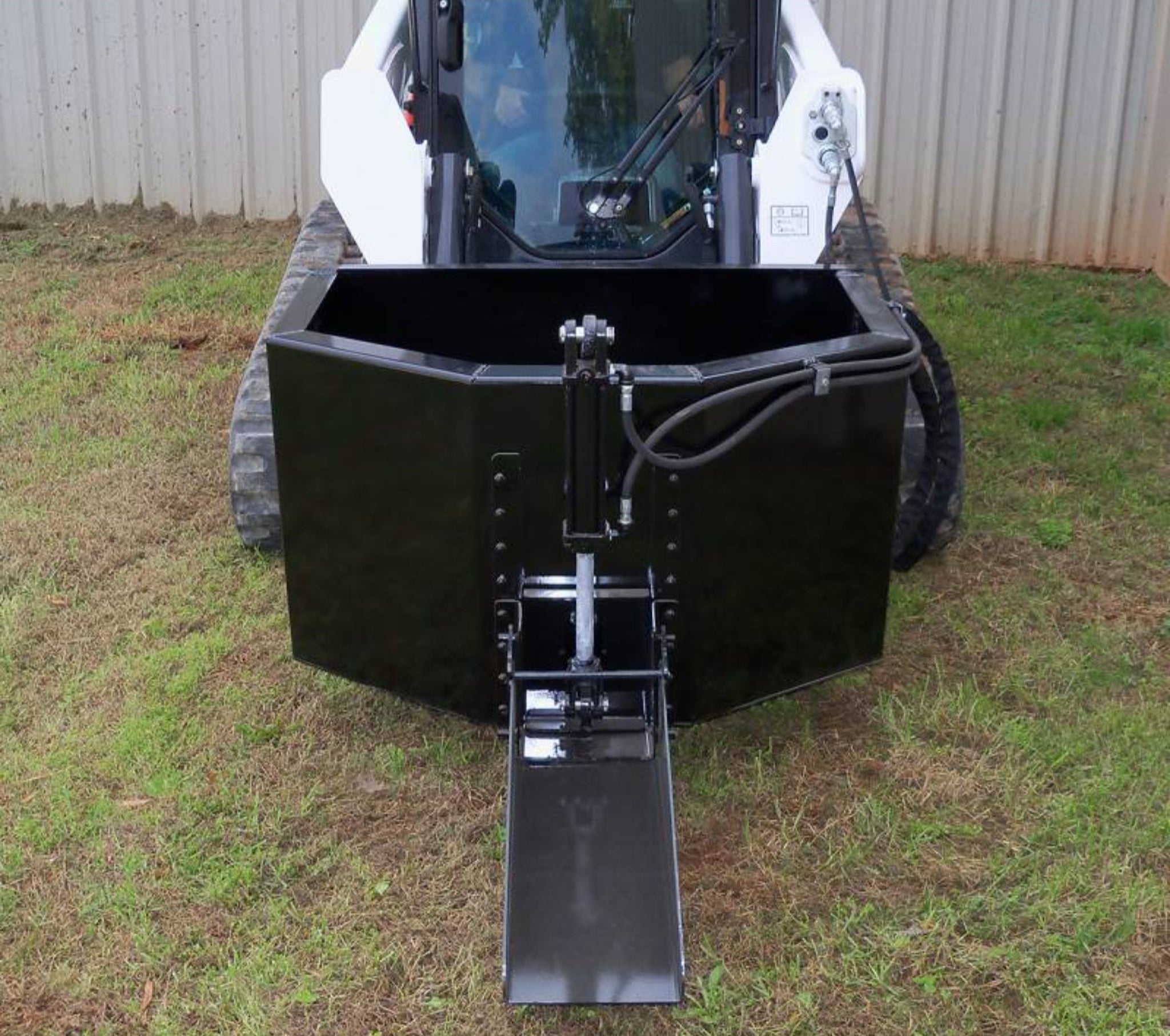 Loflin Fabrication Skid Steer Hydraulic Concrete Bucket – Carson ...