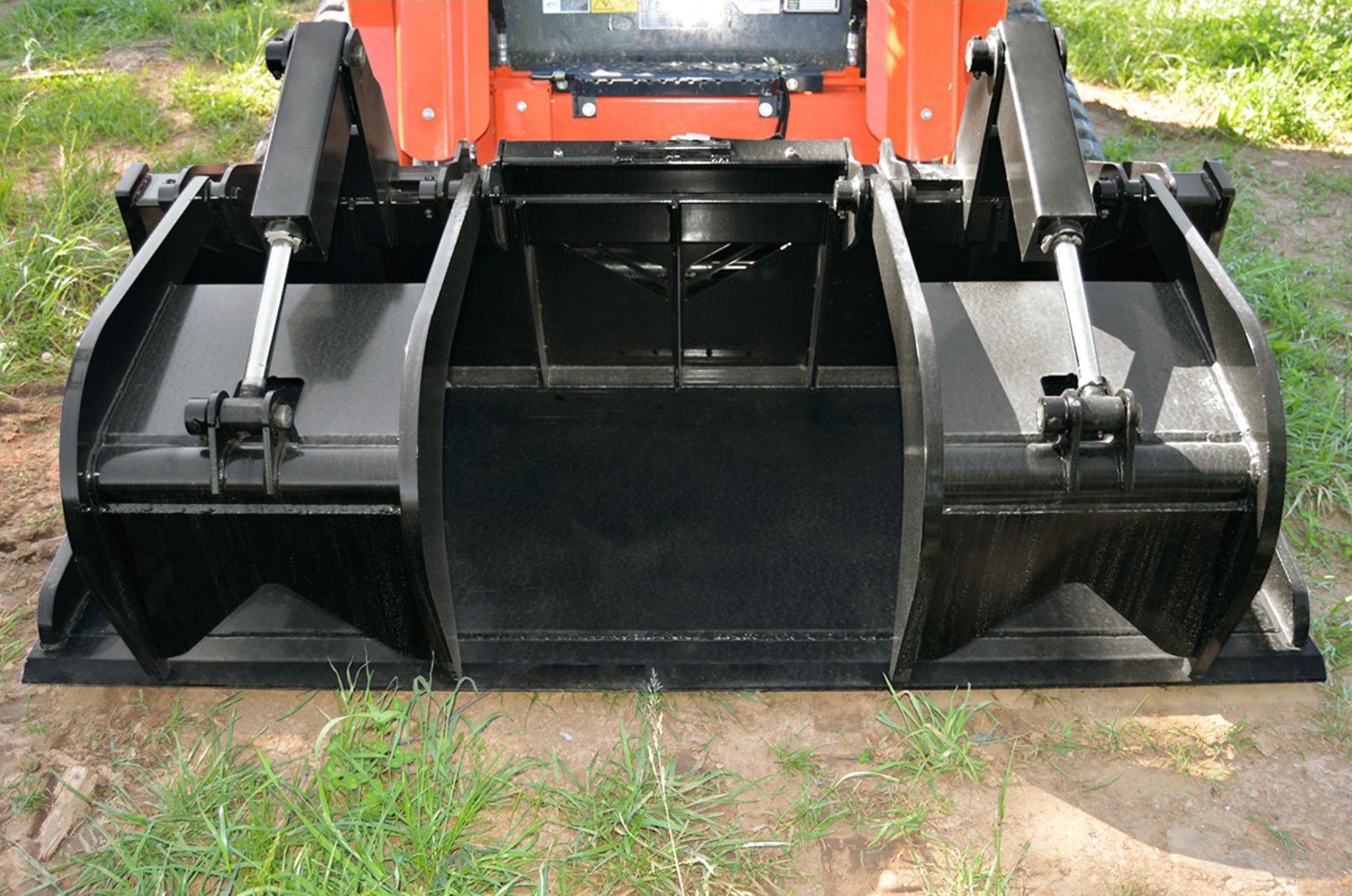 Loflin Fabrication Skid Steer Xtra Heavy Duty Grapple Bucket – Carson ...
